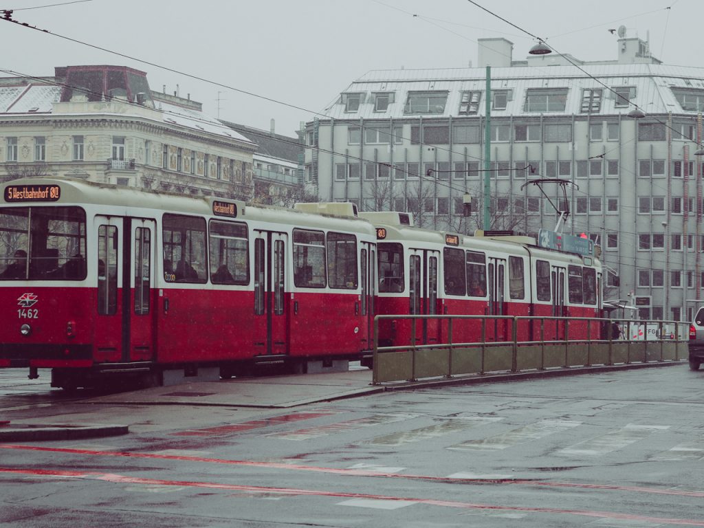 So bringen uns die Wiener Linien warm und gemütlich durch den Winter ...